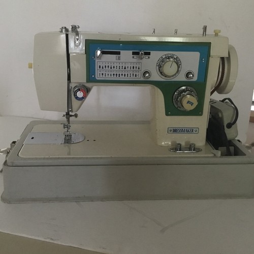 Dressmaker portable sewing machine with cover. Vintage | eBay