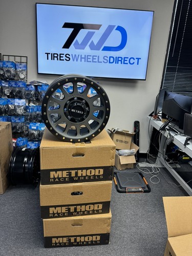 (Set of 4) Method MR305 NV 18x9 8x6.5" +18mm Gunmetal Wheels Rims 18 ...