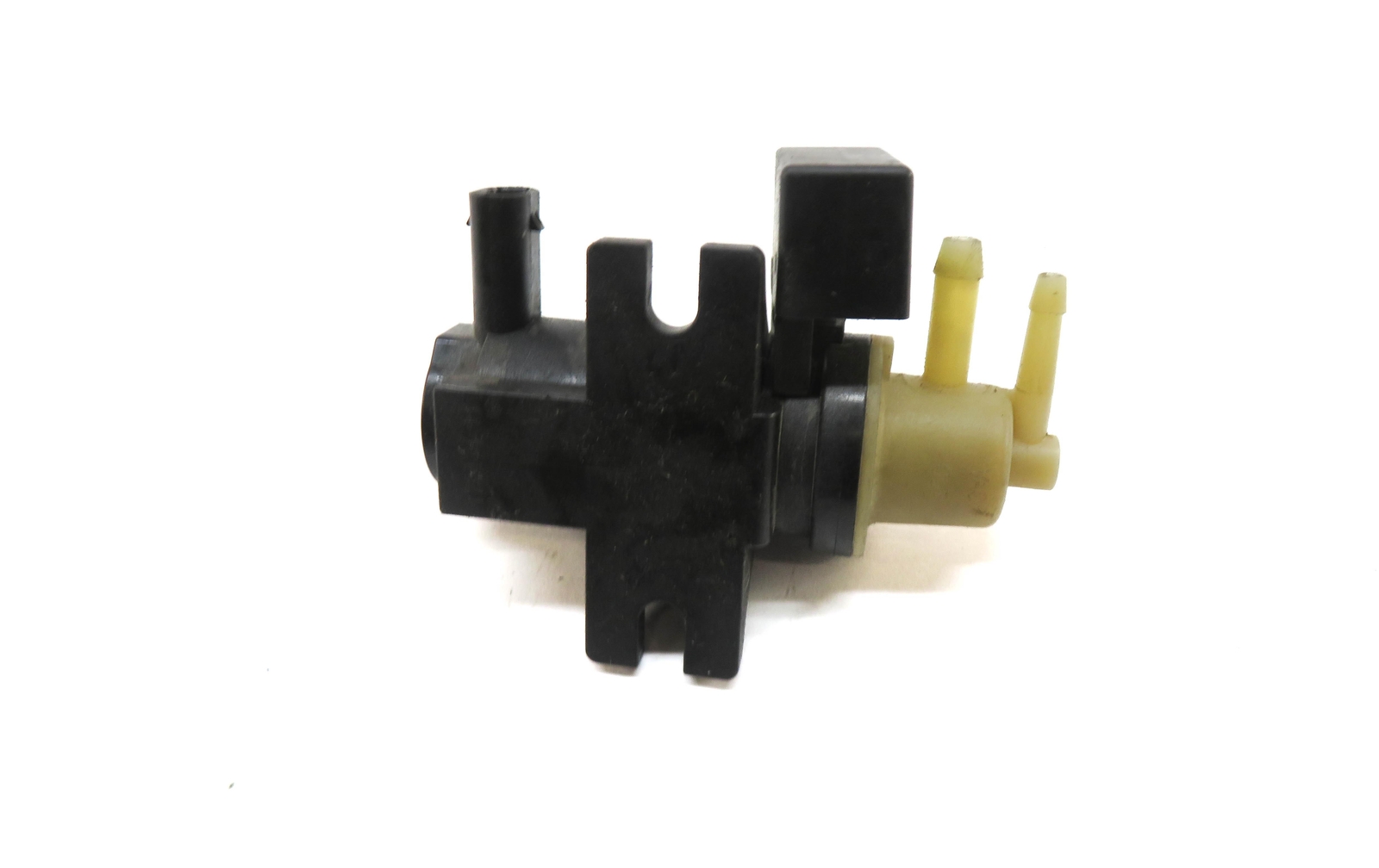 Genuine Mercedes-Benz Pressure Transducer 0101531328 OEM for sale ...