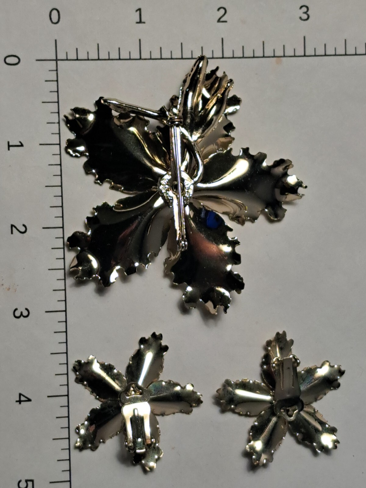 Elegant VTG 1960s Pakula Jewelry Flower Gold Tone Brooch Earring Set ...