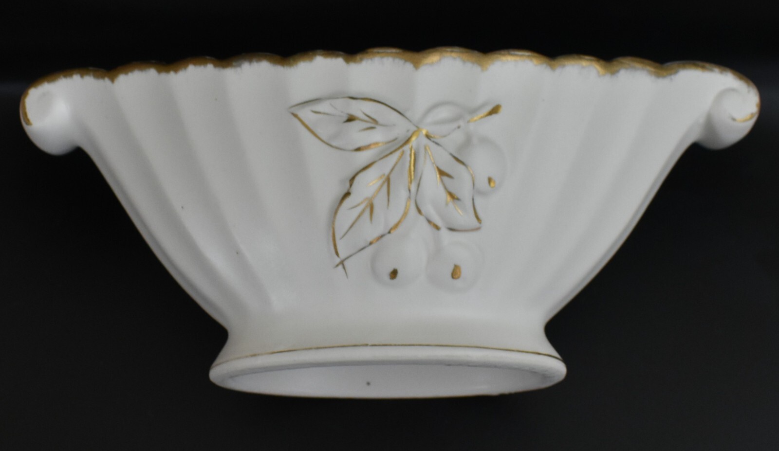 Vintage Scalloped Embossed Gold Trim Pottery Bowl Dee Dee Imports Japan ...