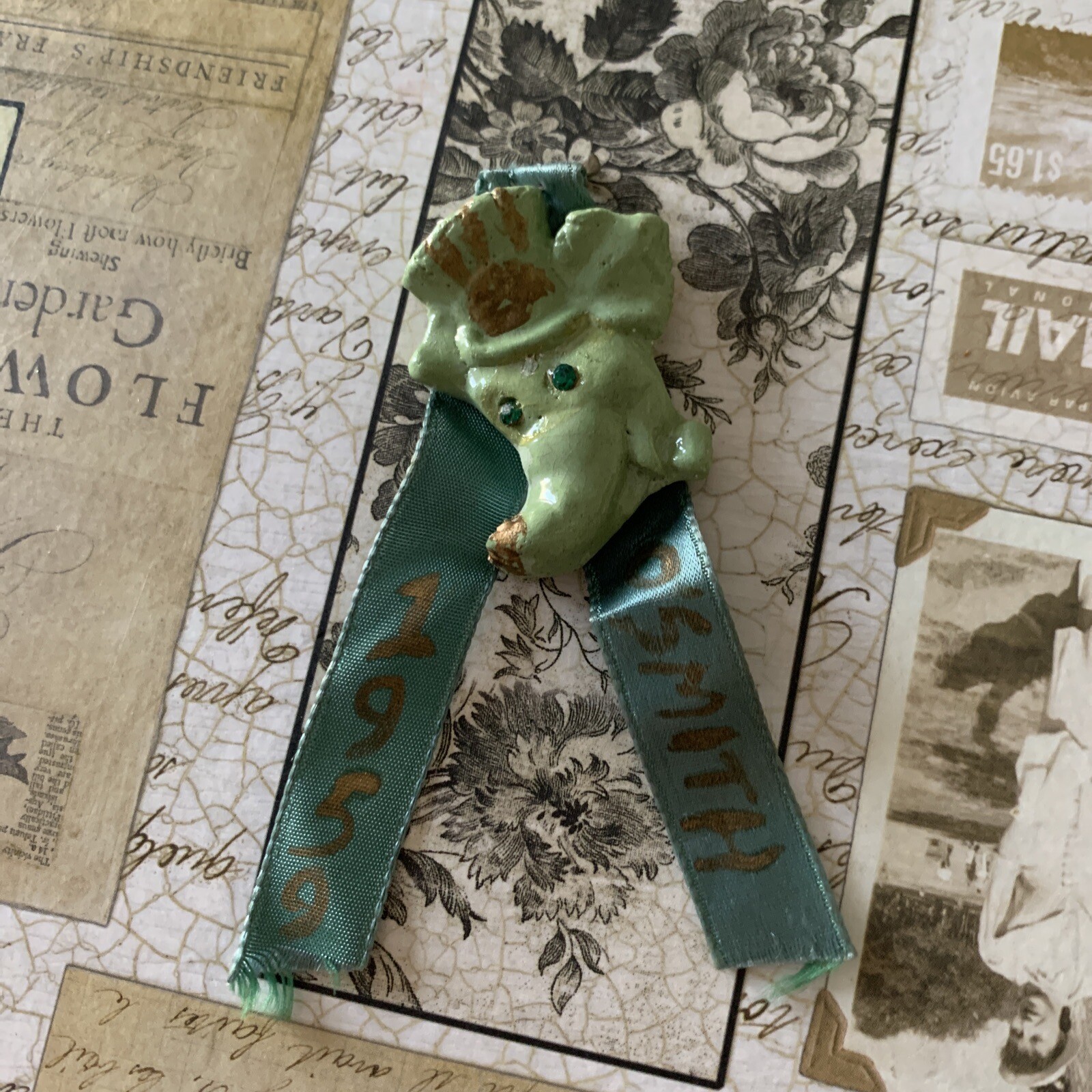 1959 O’smith Vintage Irish Cockade Ceramic Dog Pin Pinback Ribbon ...