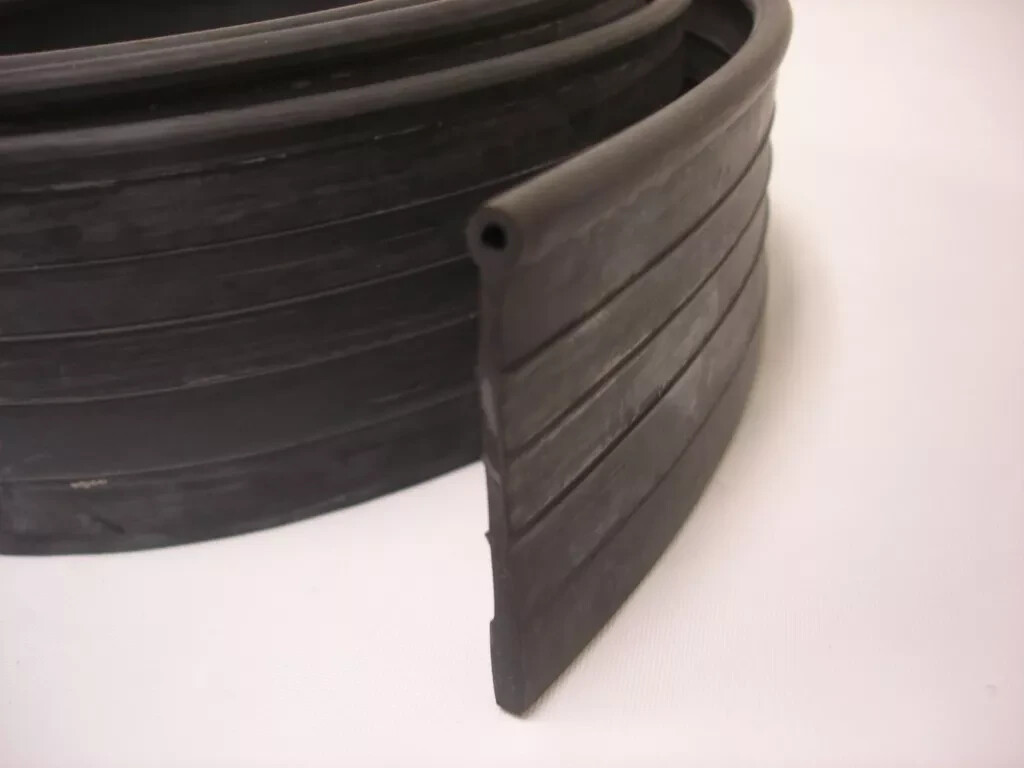 Street Rod Rubber Fender Welt Kit 10 feet Pickup Truck 1 1/2" Wide 3/16 ...
