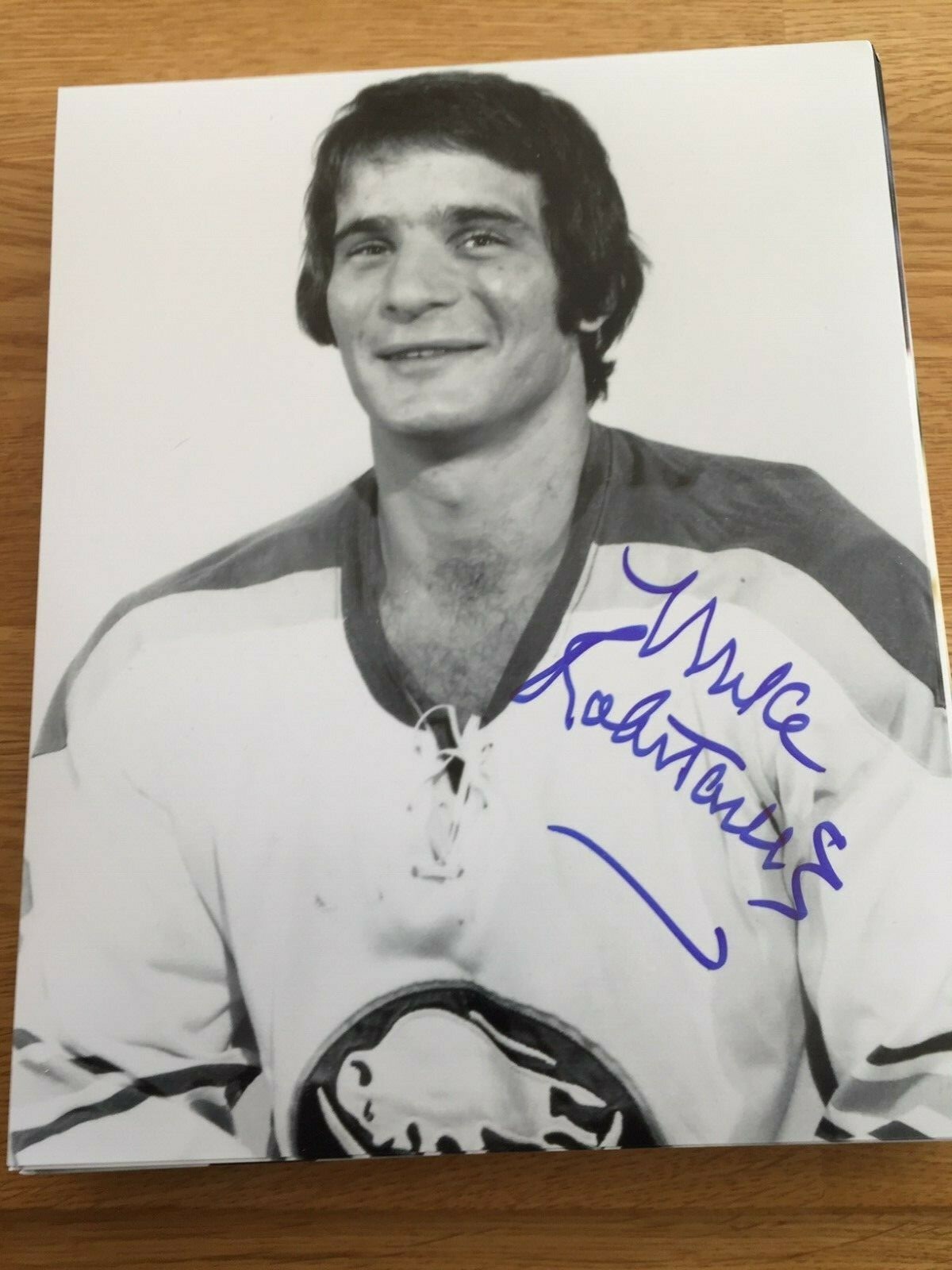 Buffalo Sabres Mike Robitaille signed 8x10 W/COA | eBay