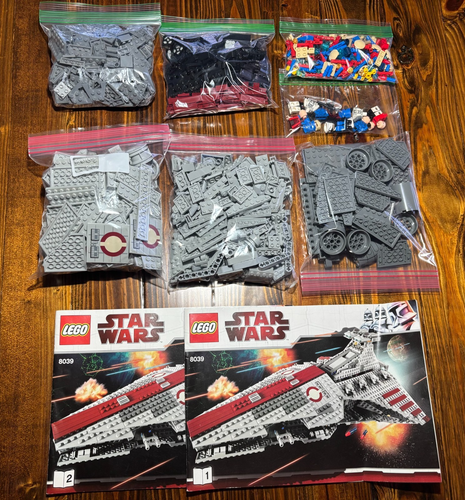 Lego: Star Wars: Venator Class Republic Attack Cruiser (8039) w/Instr ...