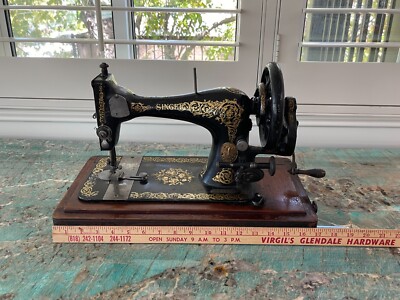 Sewing Machines - Vibrating Shuttle