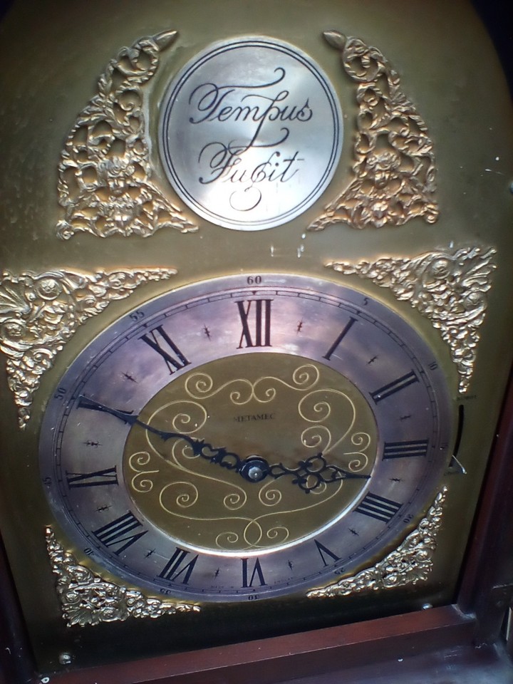 Metamec Tempus Fugit Grandmother 8 day clock Westminster Chime Mahogany ...