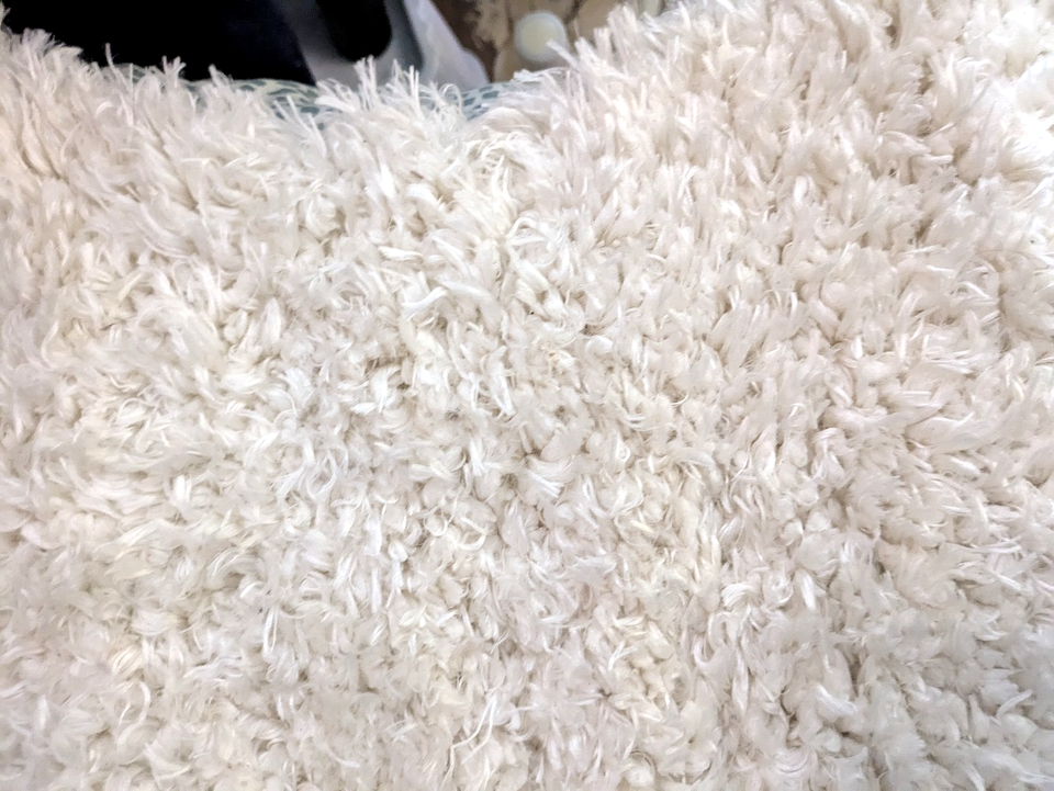 OTTOMANSON FAUX FLOKATI PLUSH SOFT REALISTIC SHEEPSKIN NON-SLIP 2x3 ...