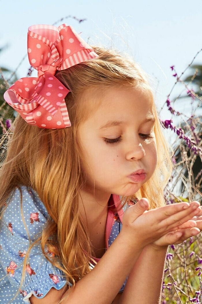 Jane Messenger's Instagram, Twitter & Facebook on IDCrawl