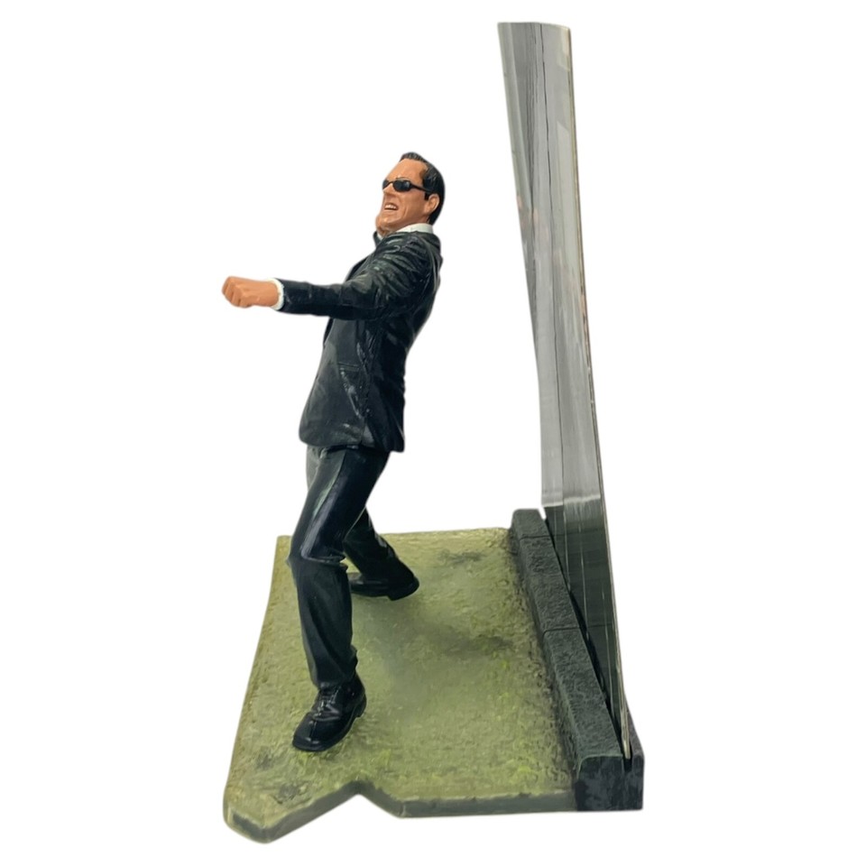 Matrix Agent Smith Complete Figure Revolutions Super Burly Brawl Series ...