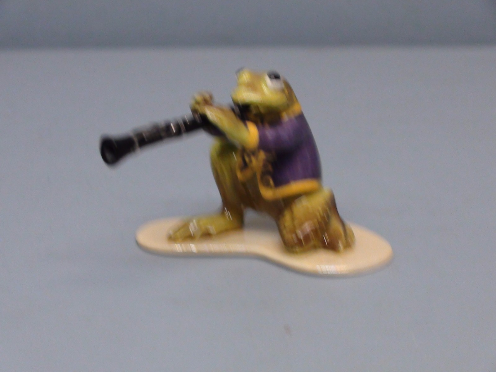 Retired Hagen Renaker Specialty Frog Playing Clarinet | eBay