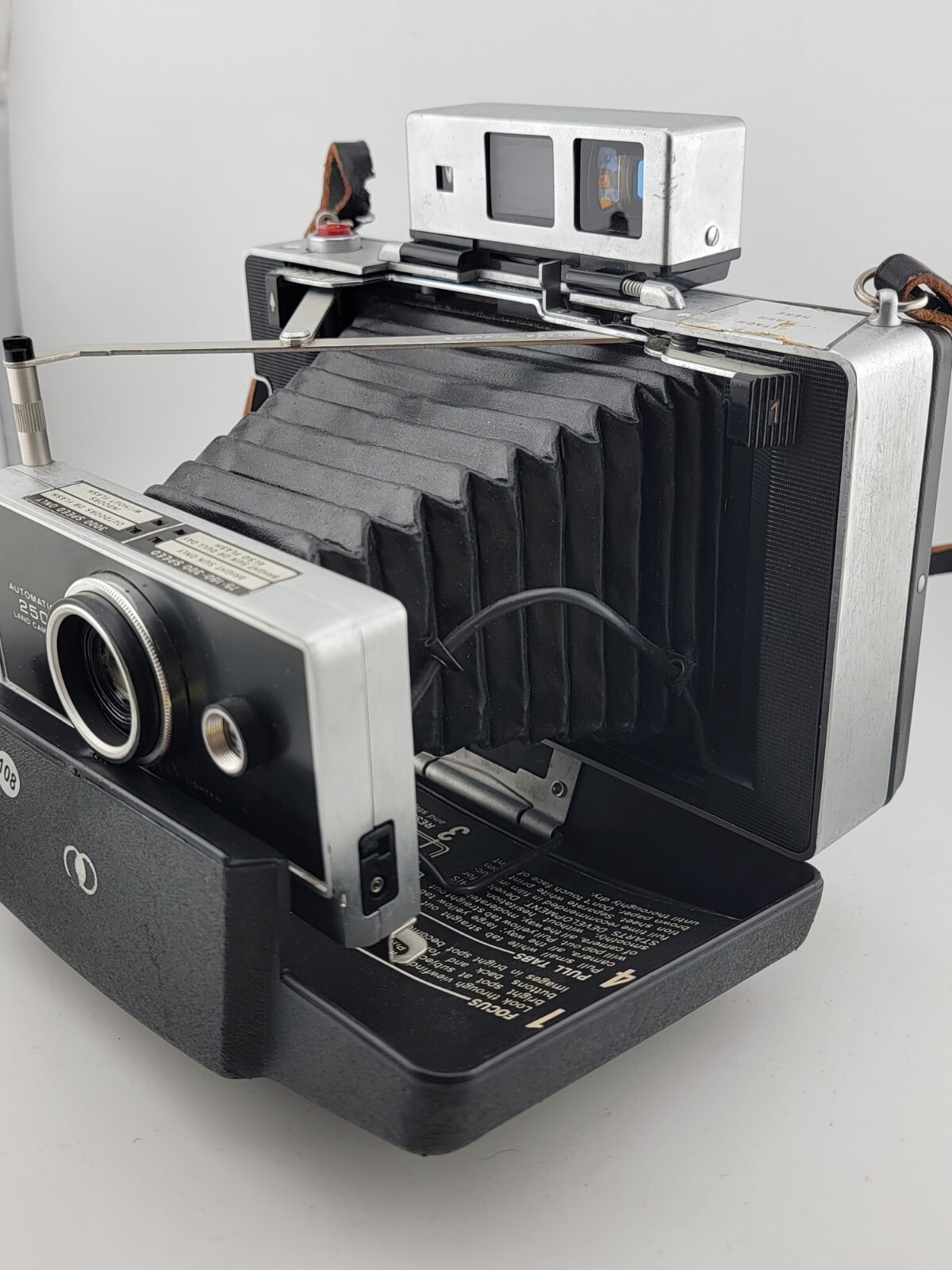 Vintage Polaroid Automatic 250 Land Camera w/ Case, Strap, Untested | eBay