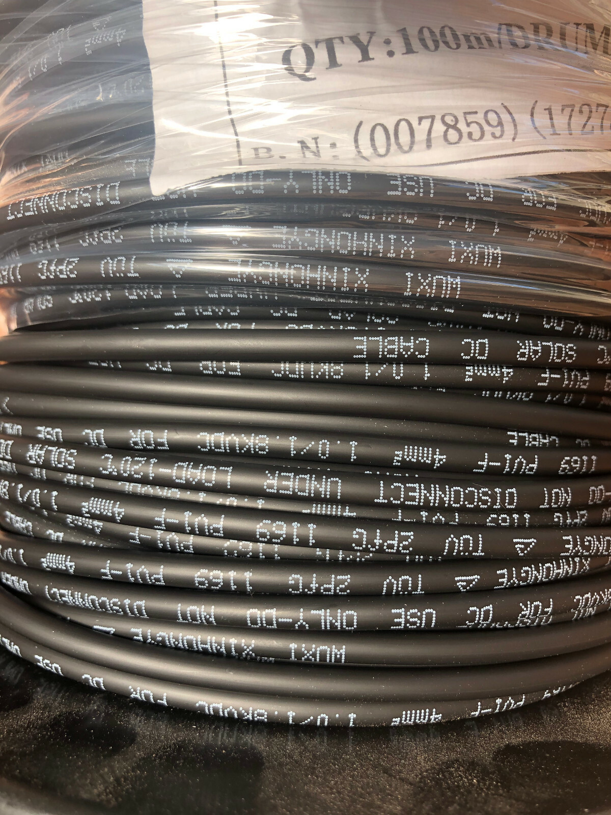 2m Solar Cable 4mm Twin Core DC PV Plugs male / female join to your ...