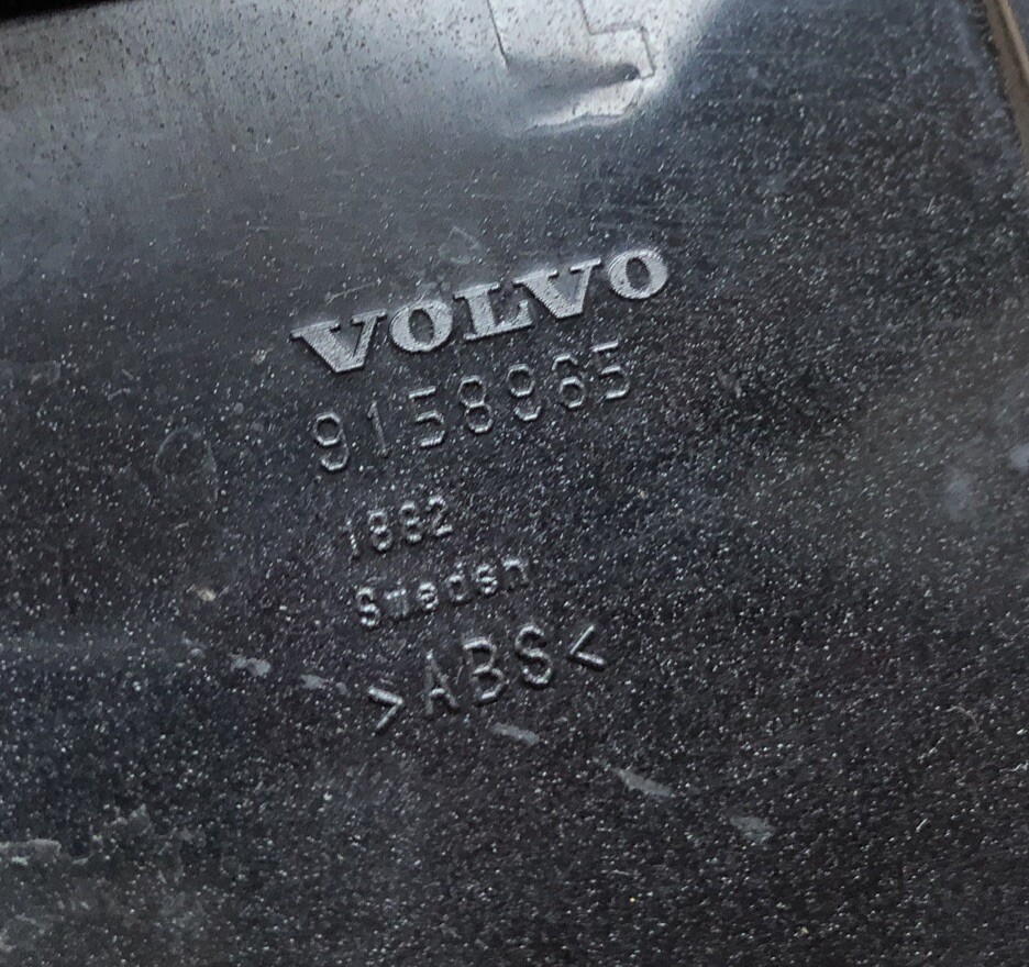 Volvo 9158965 Storage Compartment Under Center Armrest S70 V70 C70 V70R ...