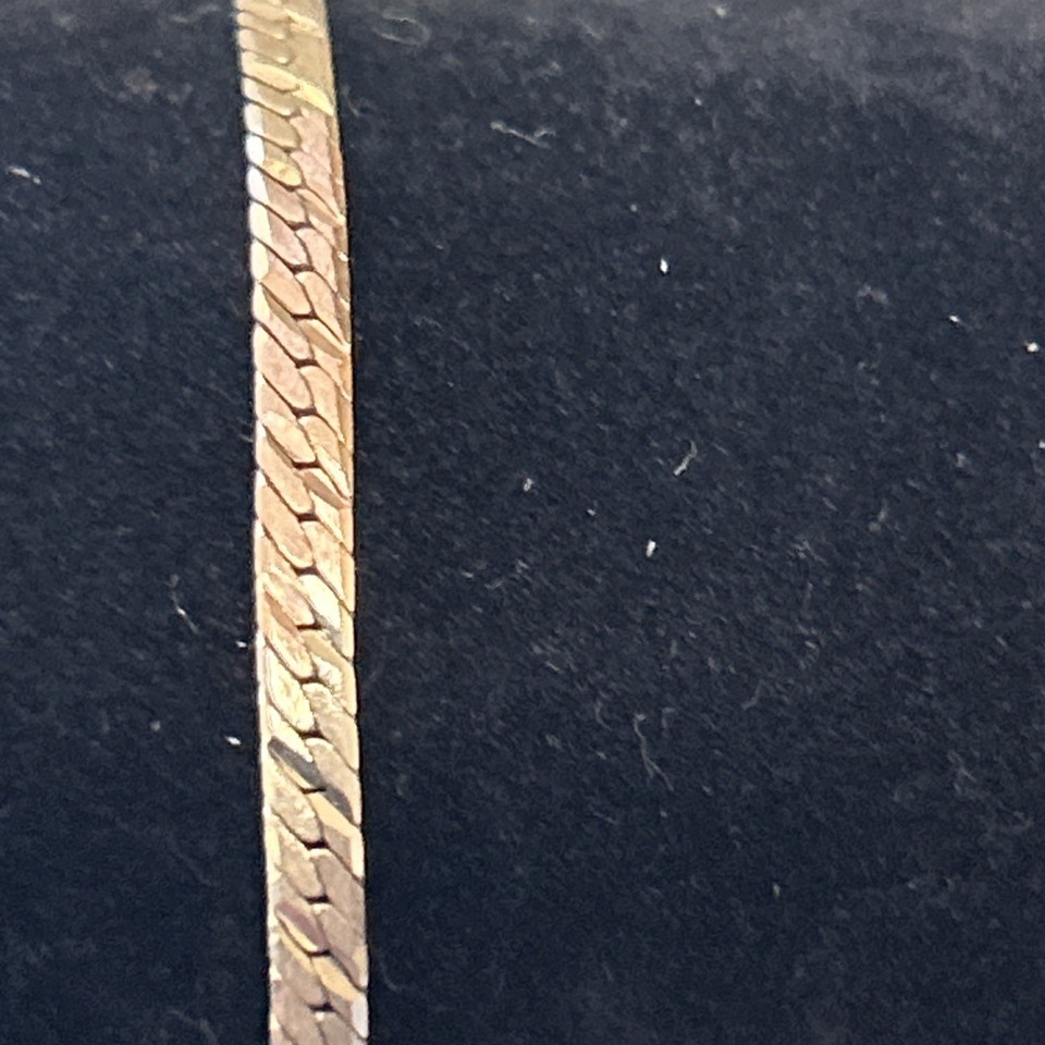 Tri-Color 14kt Gold Textured Chevron Bracelet Italy. 3.12g, 7.25" L ...