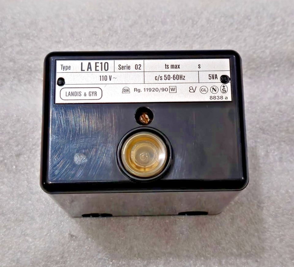 LANDIS & GYR LA E10 110V 50-60 HZ BURNER CONTROLLER FEDEX | eBay Australia