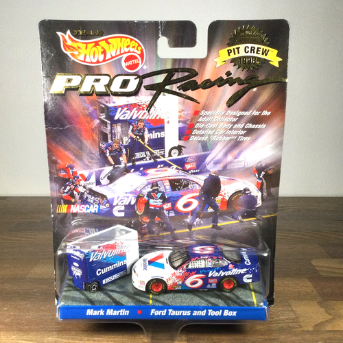 1998 Hot Wheels Pro Racing Pit Crew Mark Martin Ford Taurus & Tool Box ...