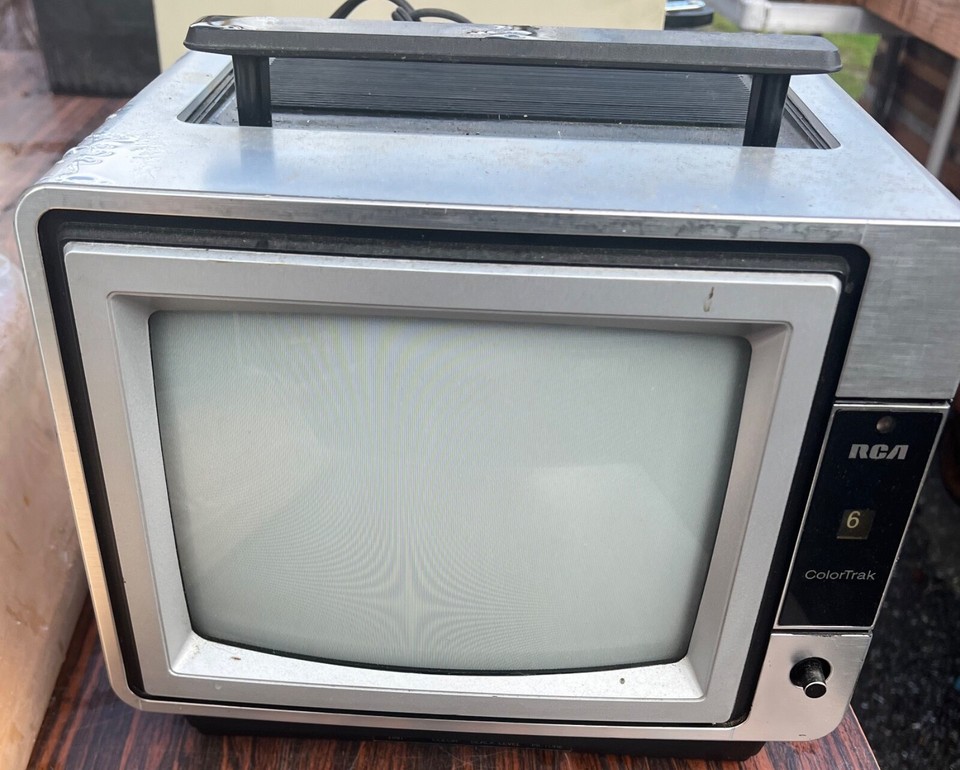 RCA EJR 291S COLORTRAK PORTABLE 10 Inch CRT TV | eBay
