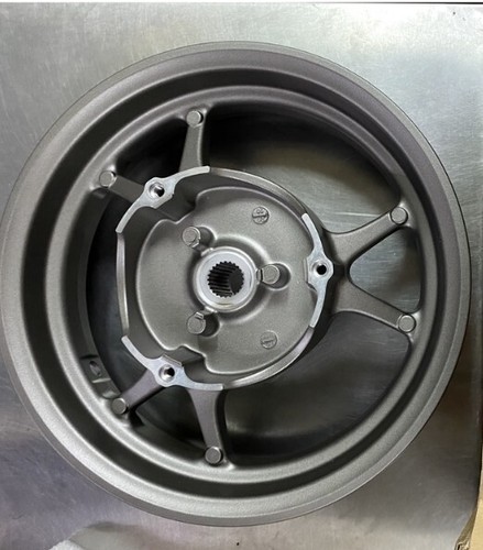 Genuine CAST WHEEL REAR for Yamaha Zuma 125 22-25 / Cygnus Gryphus | eBay