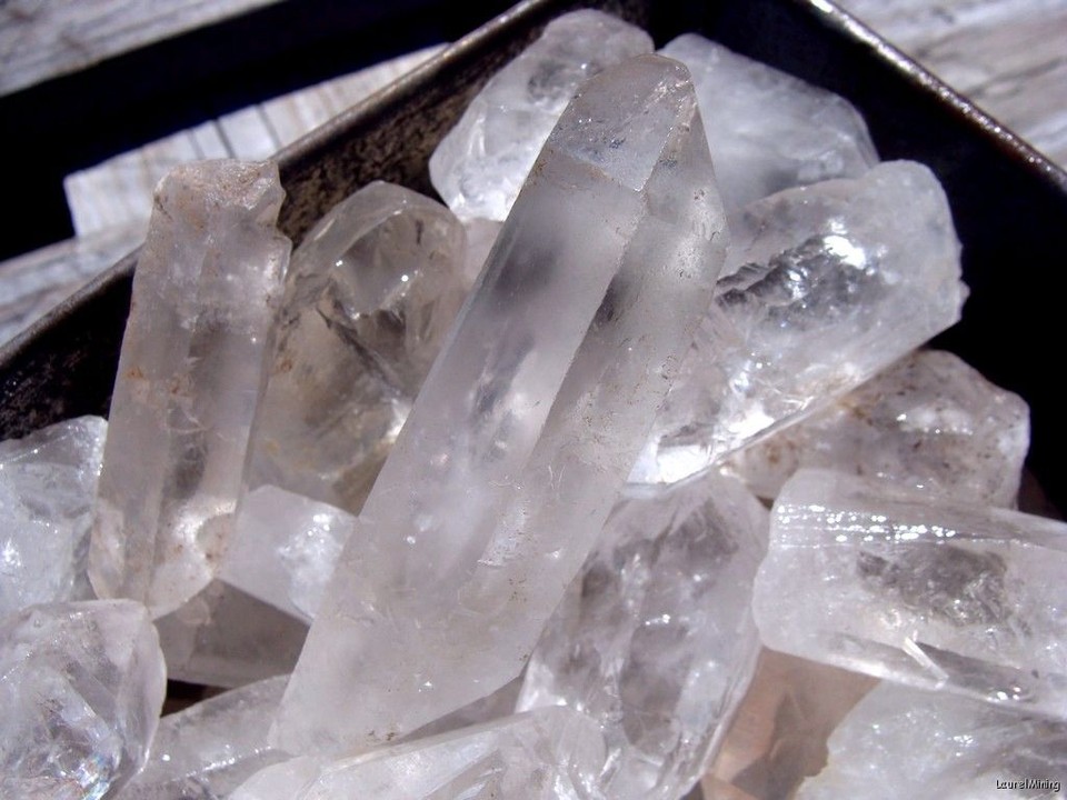 UNSEARCHED NATURAL QUARTZ CRYSTAL POINTS - 1000 CARATS - Metaphysical ...