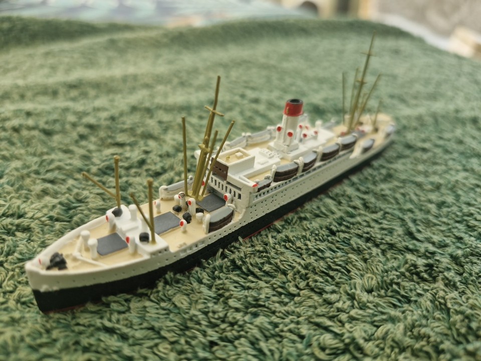 Mercator M534 Antonio Delfino 1:1250 Scale Diecast Waterline Model Ship | eBay