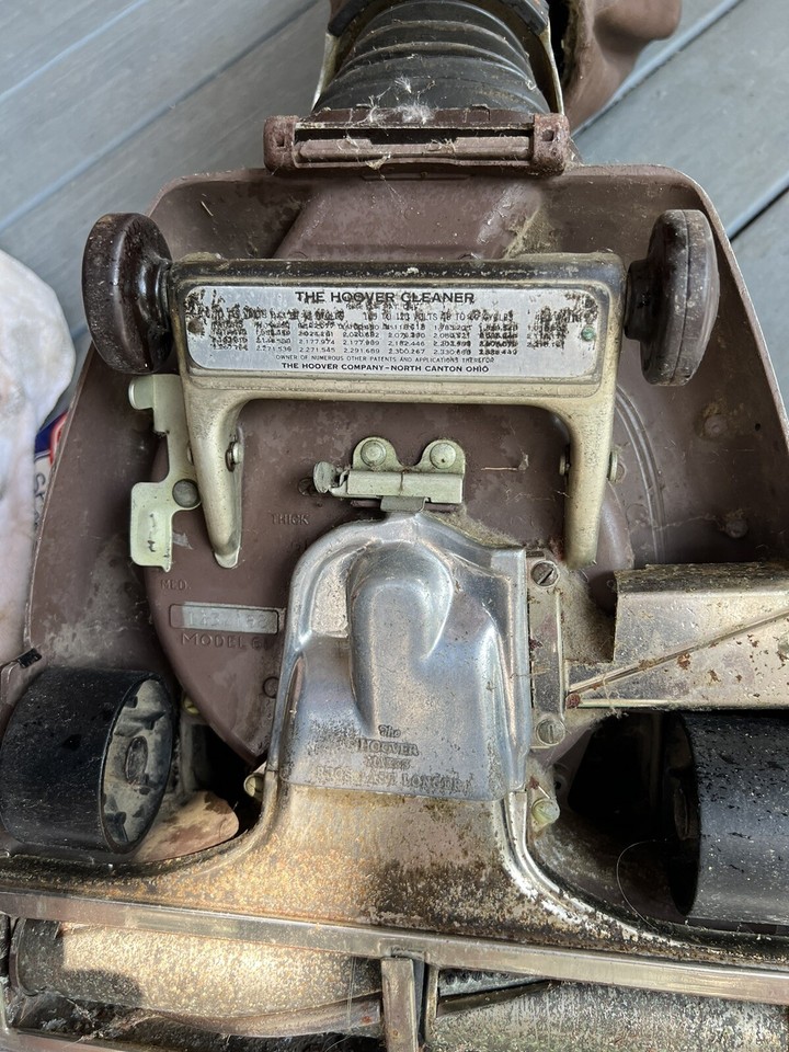 Hoover Upright Vacuum Cleaner Model 61 1950s extra bags included Yes ...