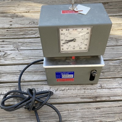 Time Clocks - Lathem Heavy Duty
