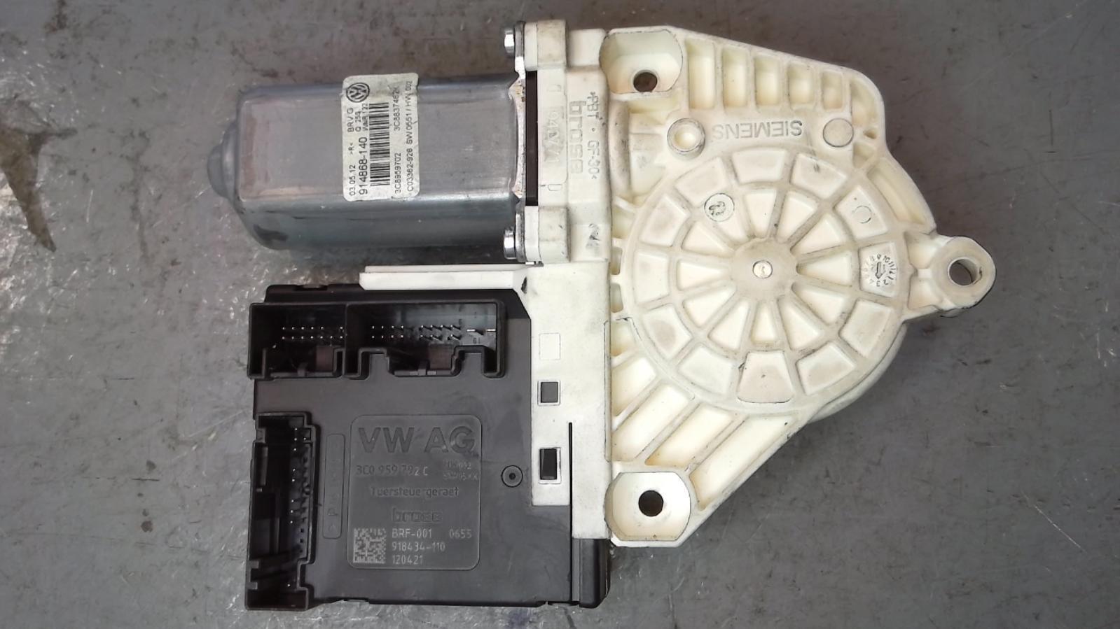 VOLKSWAGEN CC RF Door Window Motor 3C0 959 792 C | eBay