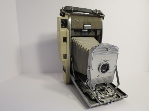Polaroid Model 800 Folding Land Camera Uses Instant Roll Film Vintage ...