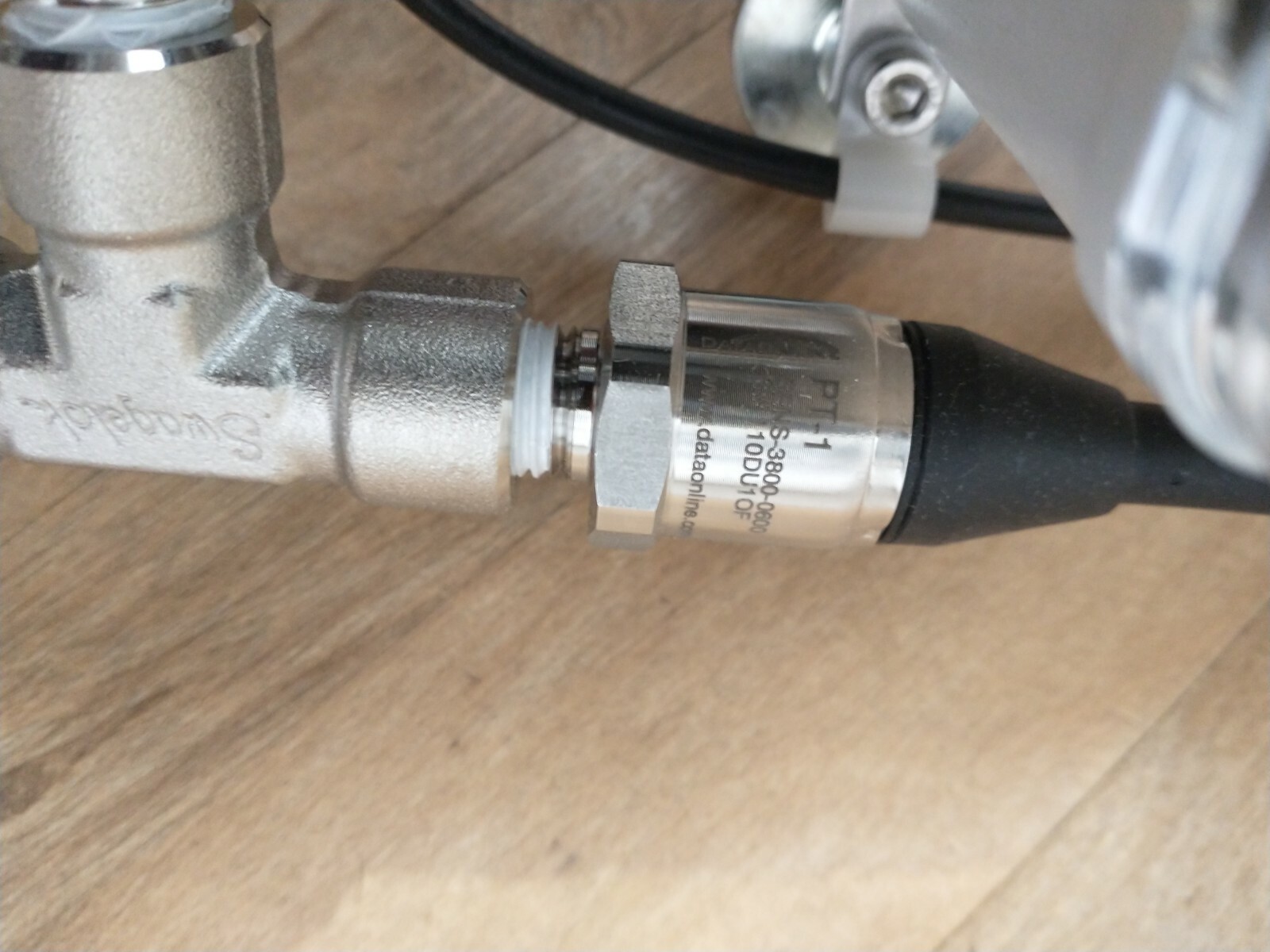 Linde Hawkeye TML01 Dataonline DW924 Series Wireless Remote Telemetry ...