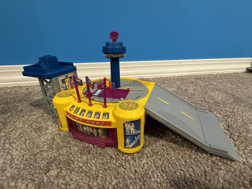 Pre-owned Hot Wheels World Blimp Port Playset Track Set #1 | eBay