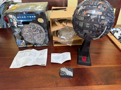 STAR TREK BORG SHIP MODEL WITH ORIGINAL PACKAGING AND BOX- TOY | eBay