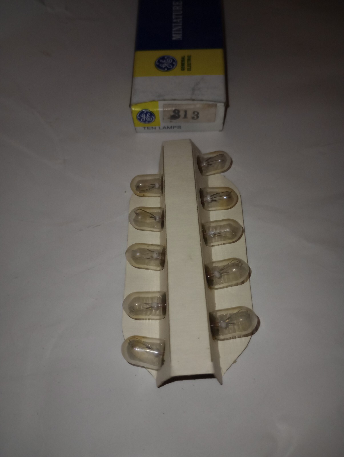 * NEW LOT OF 10 GENUINE GE 313 MINIATURE LAMPS 10 PCS GENERAL ELECTRIC ...