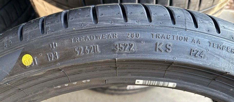 SET OF TWO 245/35R20 Pirelli P Zero PZ4 Sport Tires | 95Y | XL | Black ...