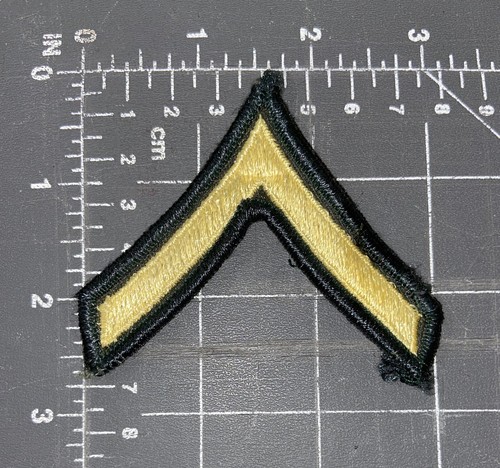 United States Army Private E-2 E2 PV2 Rank Patch Insignia Chevron Green ...