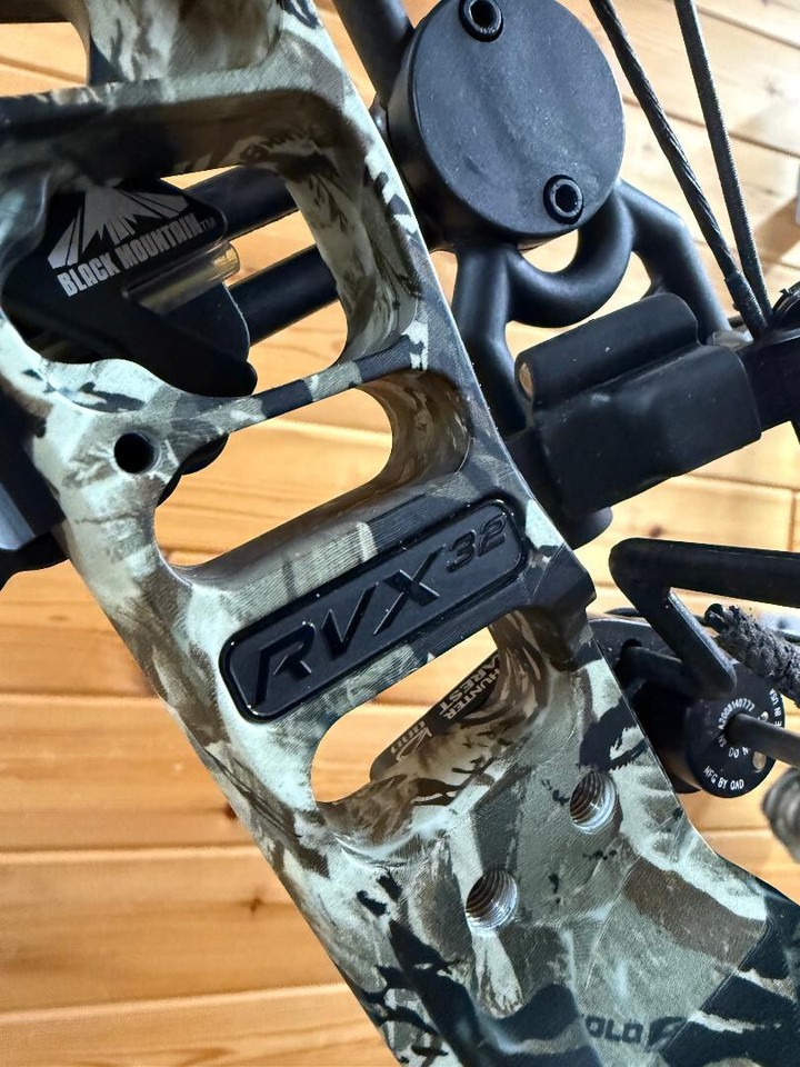 MINT Prime Archery RVX 32 70# 30" MTN Scape Camo PACKAGE Hunting Bow | eBay