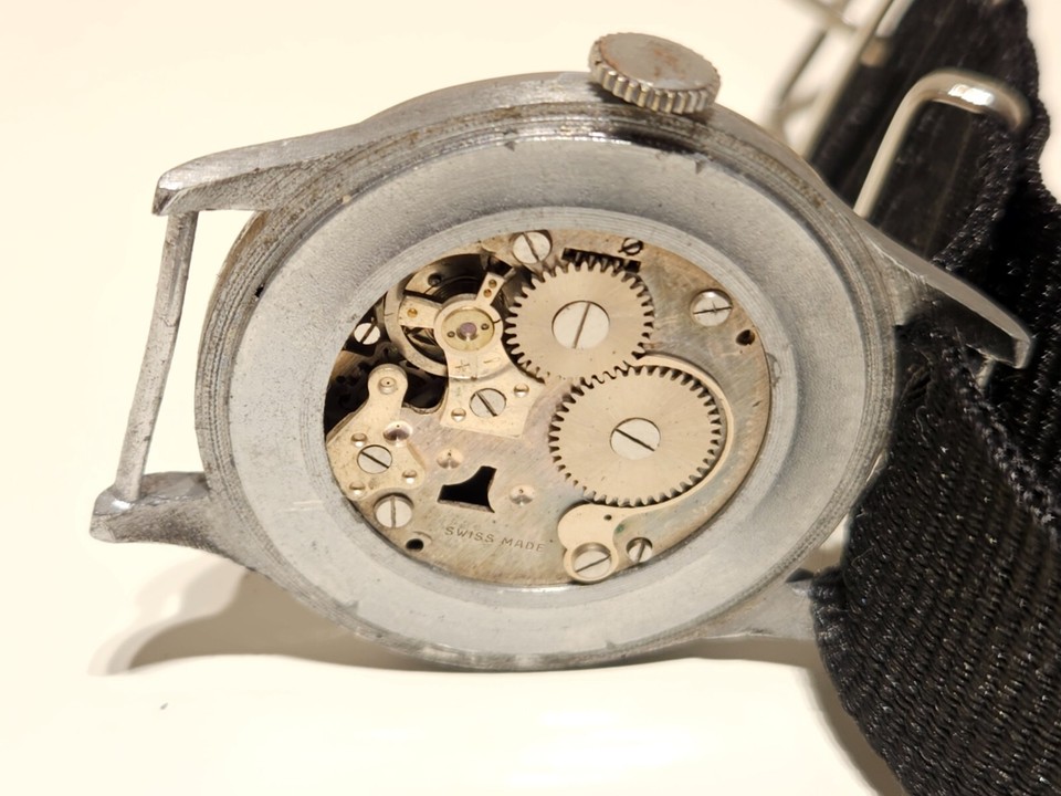 VINTAGE RARE WW2 ERA MILITARY STYLE 36mm SWISS MECHANICAL MEN'S WATCH ...