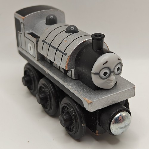 Helpful Steamie - My Custom Engine - Thomas & Friends Wooden Railway ...
