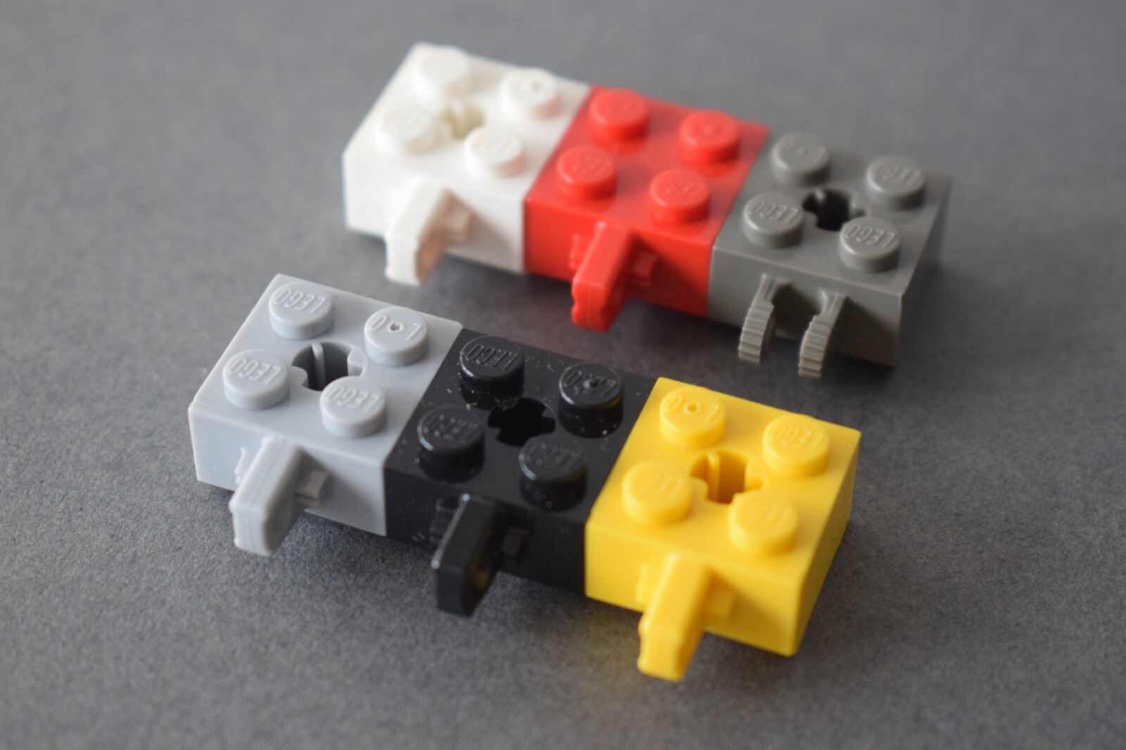 Lego 30389 Brick 2x2 Vertical Hinge Select Colour Pack of 2 | eBay