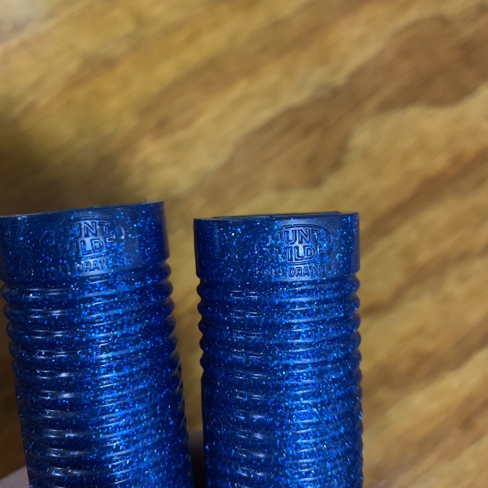 HUNT WILDE BICYCLE HANDLE BAR GRIPS BLUE GLITTER FITS MUSCLE BIKES ...