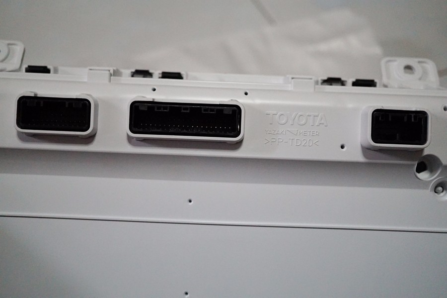 GENUINE TOYOTA FORTUNER 2016 GAUGES ILLUMINA STYLE OPTITRON PART 83800 ...