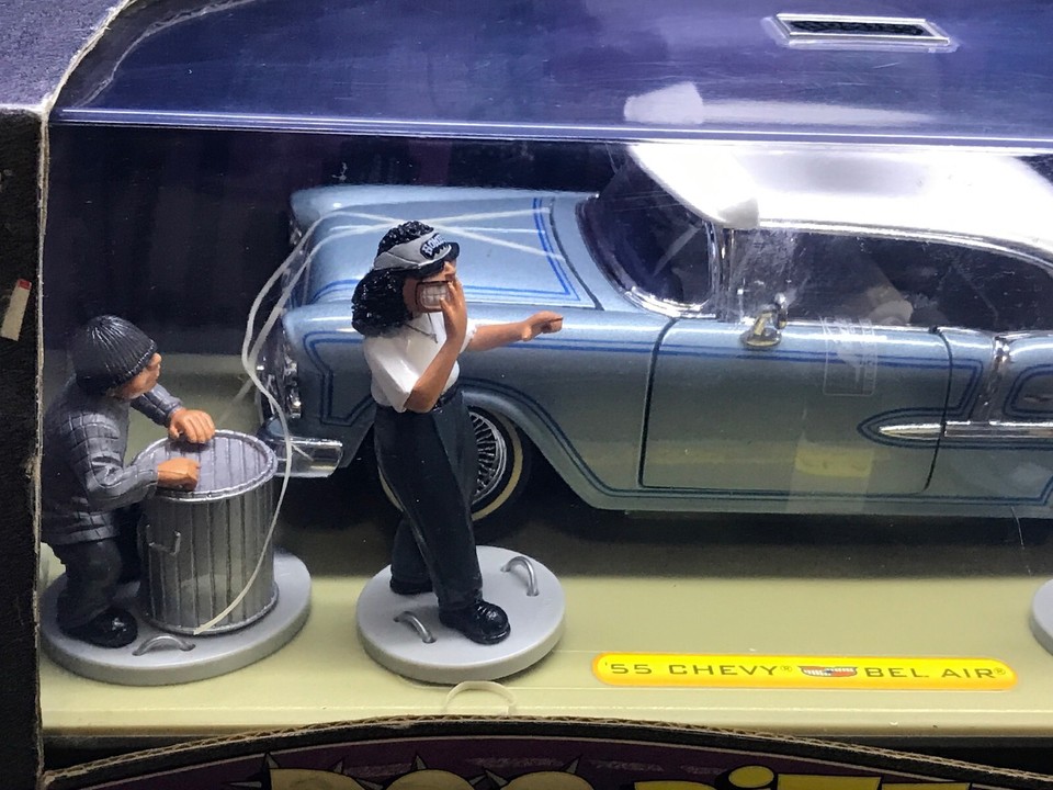 Homie Rollers 1/24 Scale Jada 2005 Dog Bite Chevy Bel Air w figurines ...