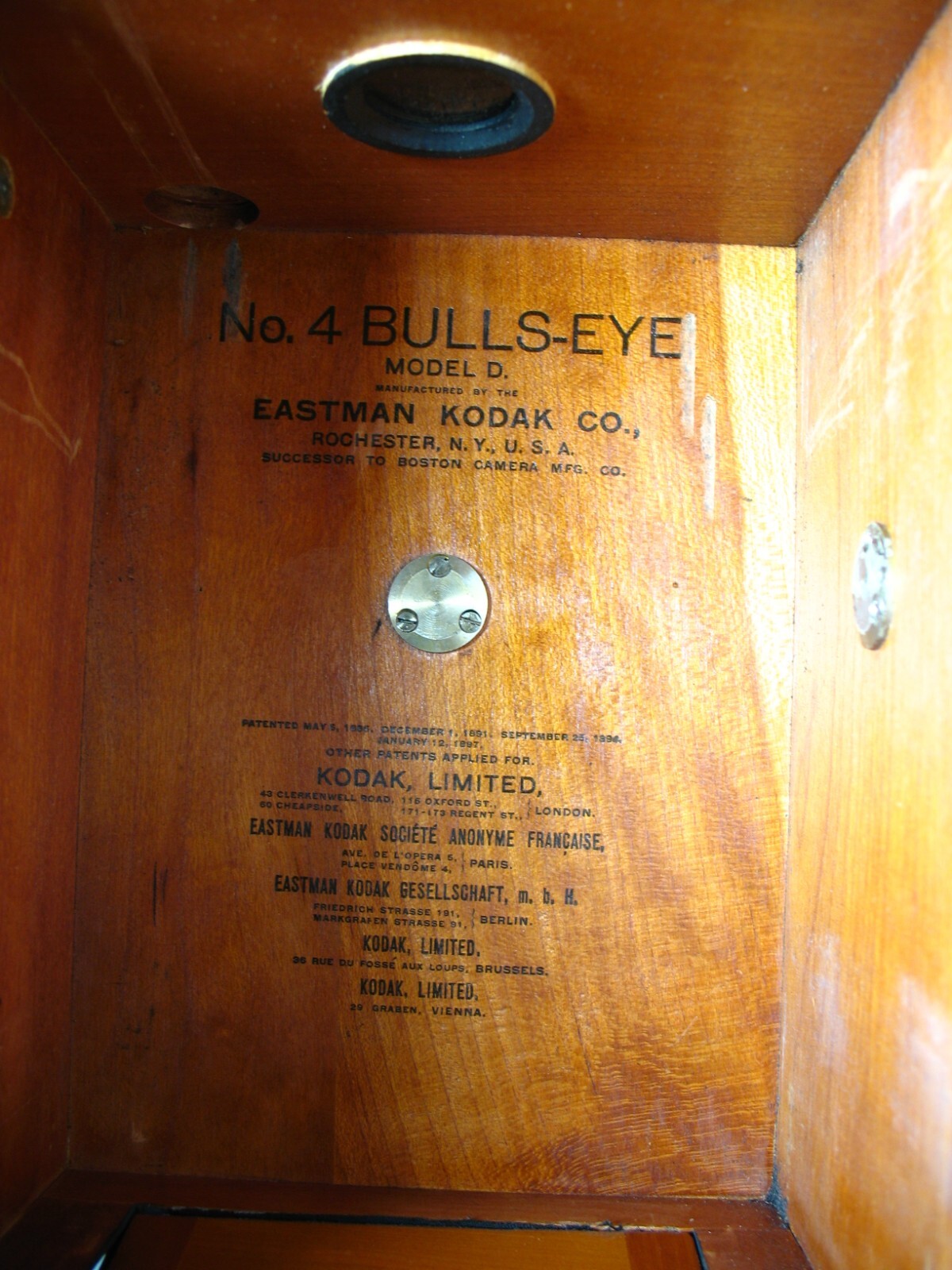 Kodak No. 4 Bulls-Eye Model D Box Camera Serial Number 29801 | eBay