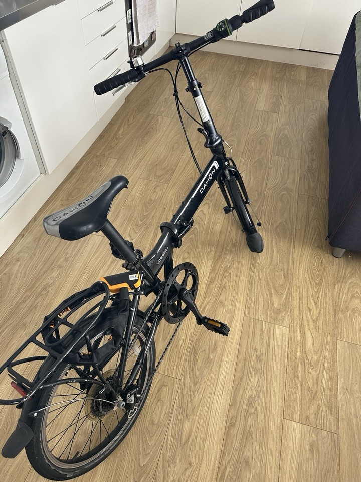 Dahon Vitesse D8 Folding Bike, 20" Wheels Black 8 Speed , Black | eBay UK