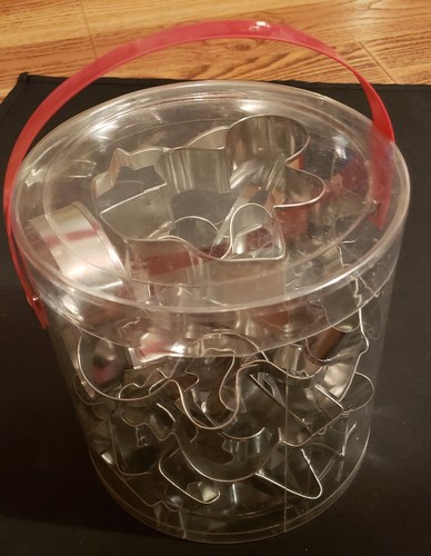 Vintage Lot Cookie Cutters metal in case NEW | eBay