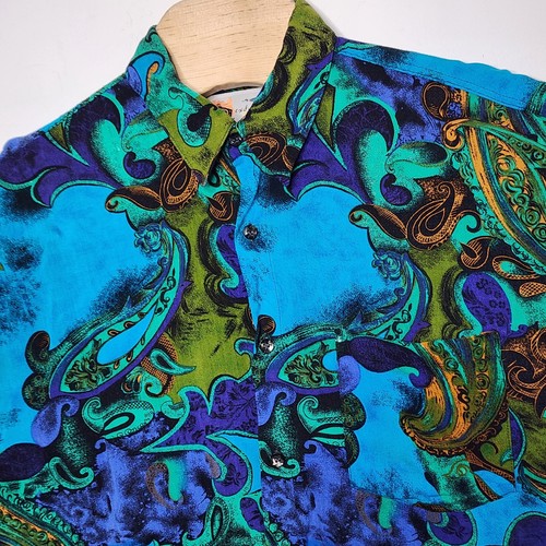 Exclusive Mode Perspective Palet Abstract Vintage Long Sleeve Shirt ...