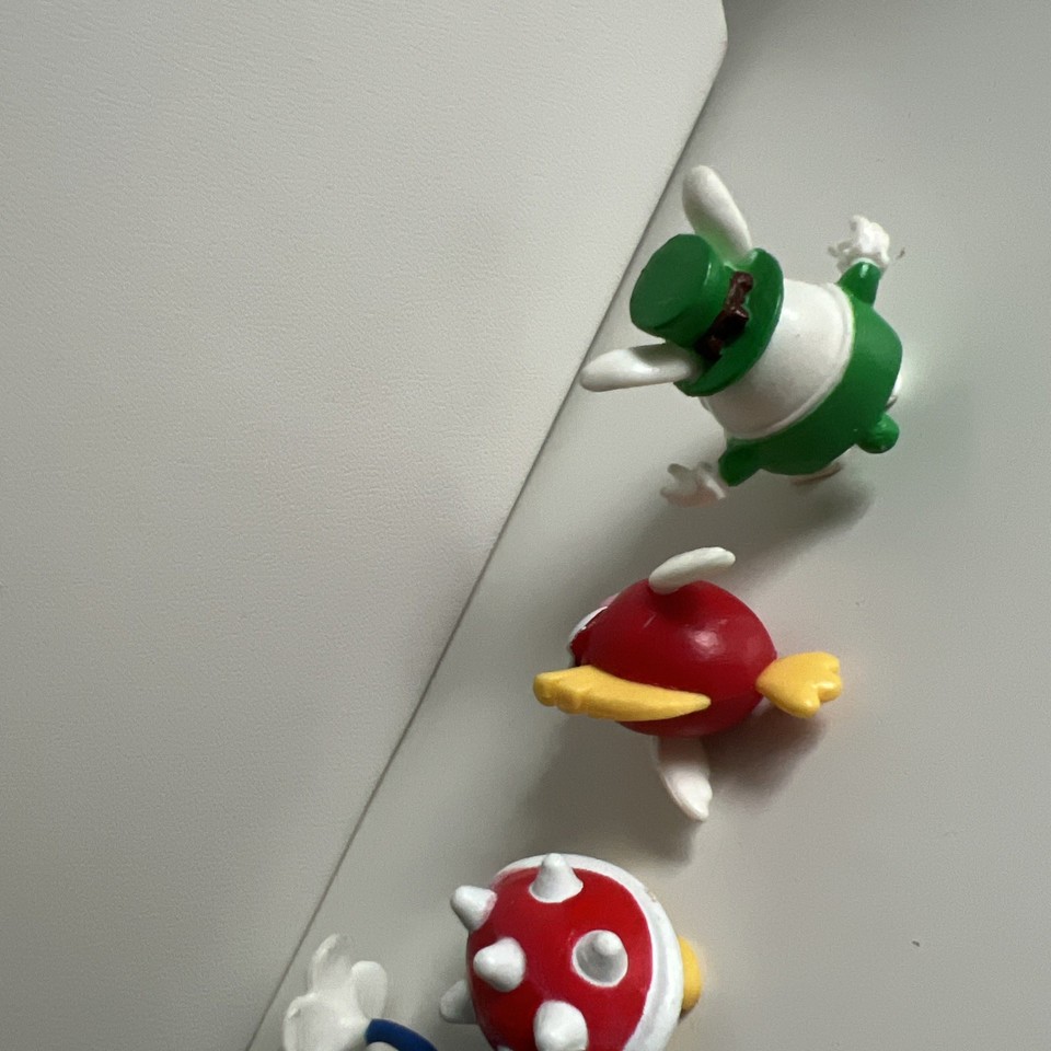 Nintendo Super Mario Figurine Lot Piranha Moe Eye Pikmin Spiny Cheep ...