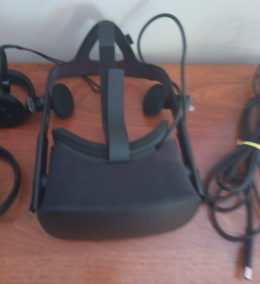 Oculus Rift C4-A VR Virtual Reality Headset System with Controllers ...