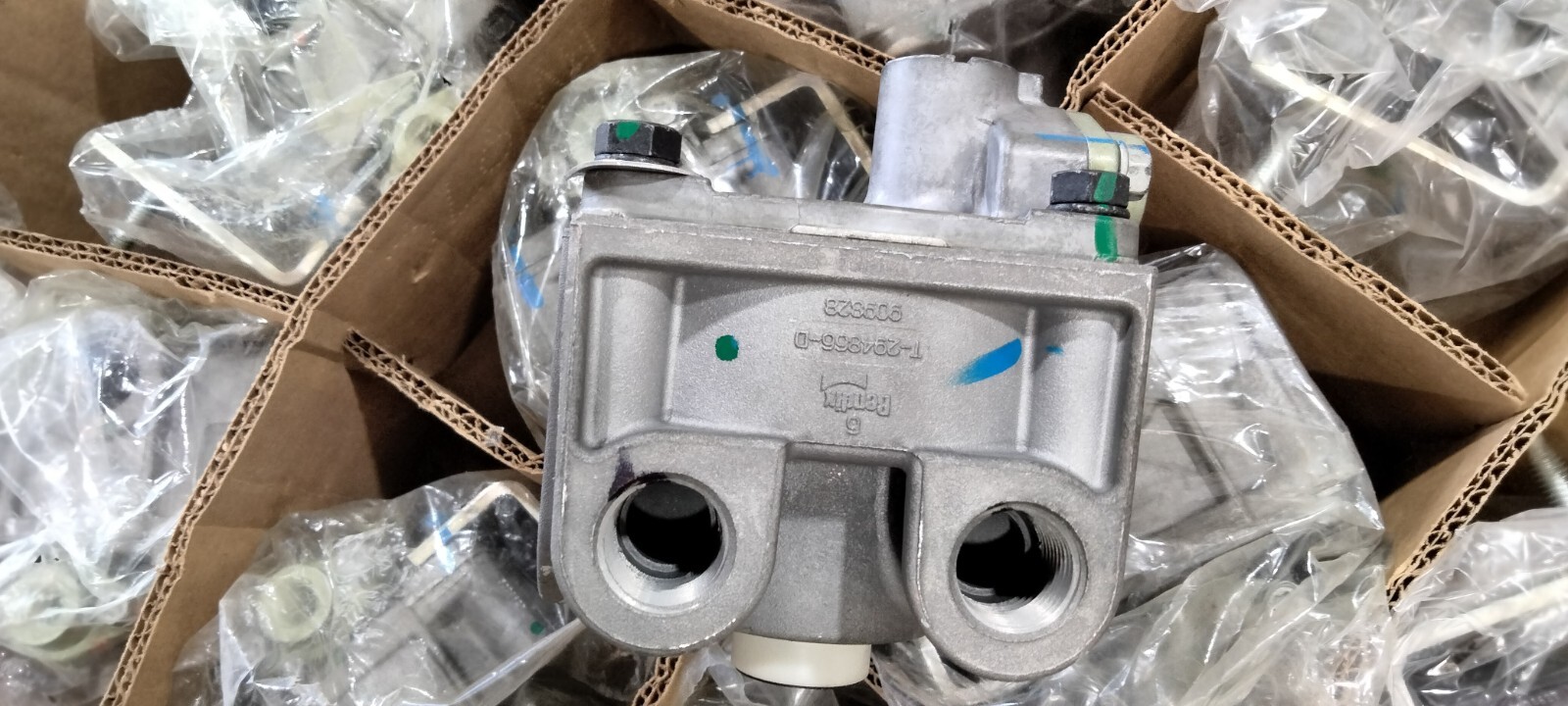 Bendix Relay Brake Valve 909828 T-294866-D | for sale online | eBay