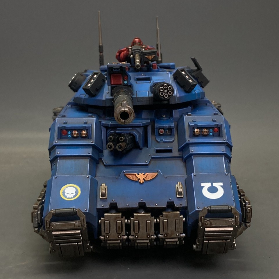 Warhammer 40K Primaris Repulsor Executioner Ultramarines Heavy Tank ...